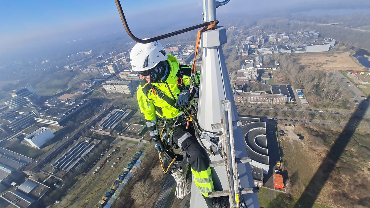 What is a Rope Access professional? – Rope Access Workwear